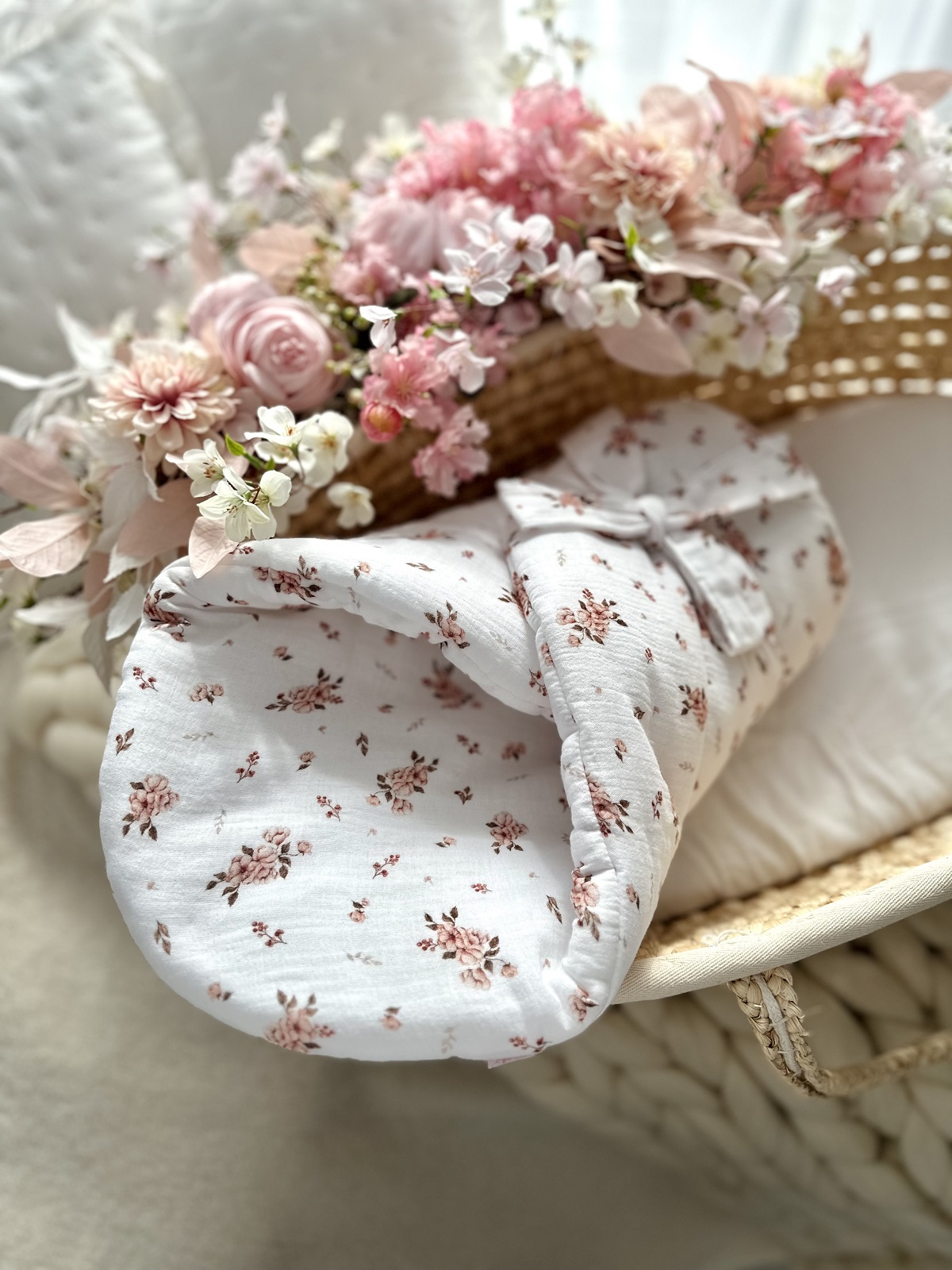 Rożek usztywniany MUŚLINOWY "LITTLE FLOWERS" little flowers | Dla dziecka \ Rożki \ Rożek ...